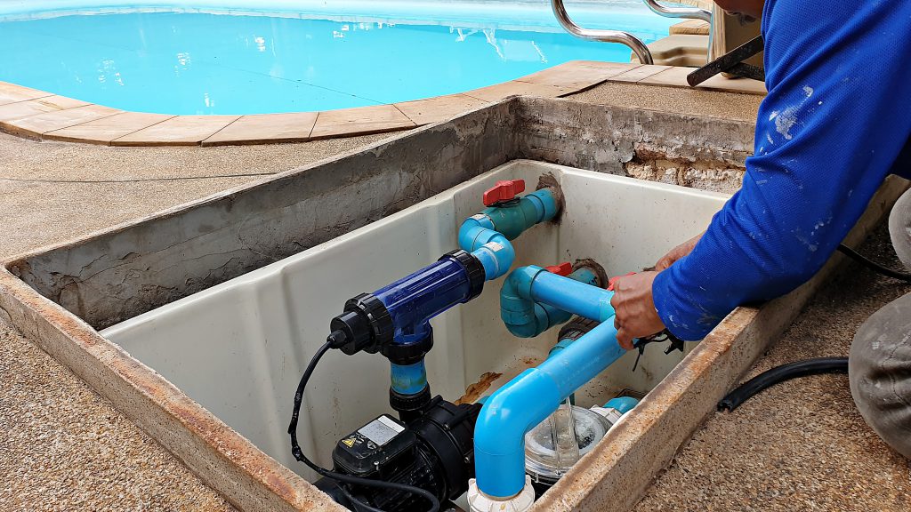 7 Ways to Reduce Your Pools Energy Use | Mid City Custom Pools